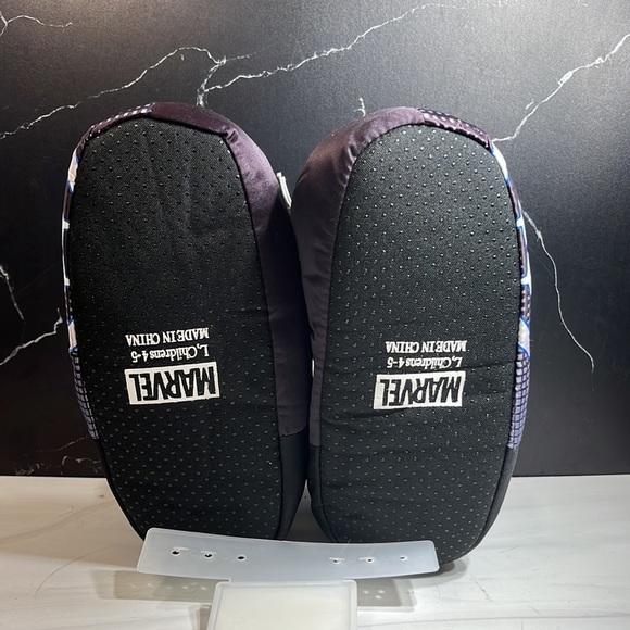 Marvel | Shoes | Marvel Black Panther Boys Slippers Blackwhite Sz 45l ...